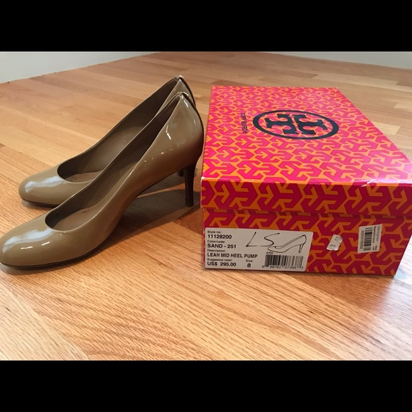 Tory Burch | Shoes | Tory Burch Leah Mid Heel Pump | Poshmark